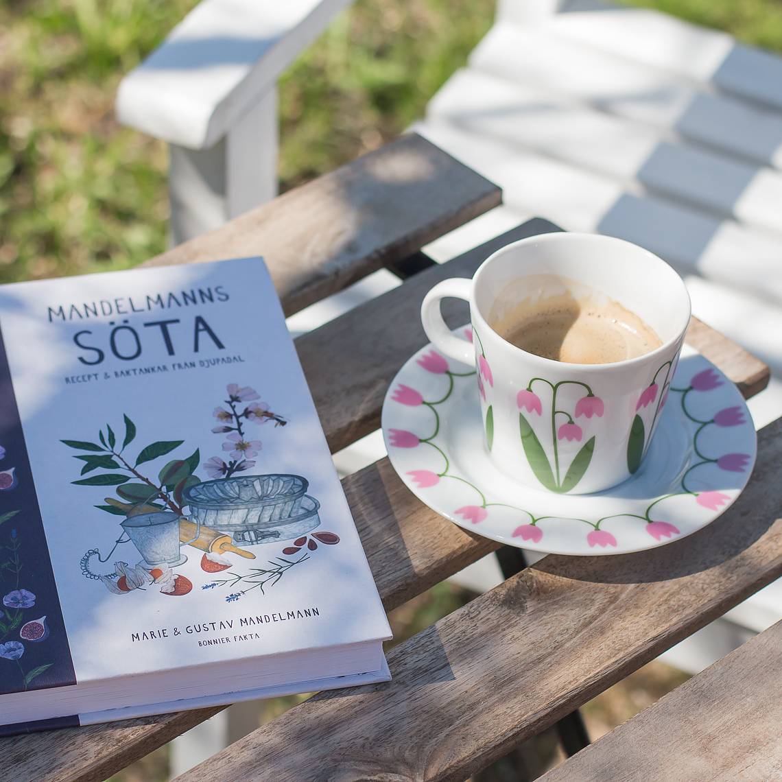 Floryd Linnea Cup with saucer – Warm Hut